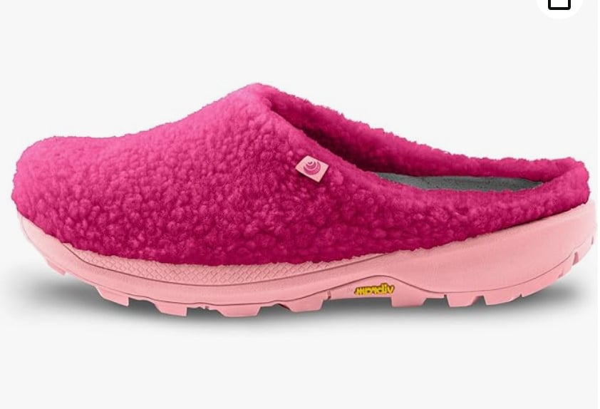 6 Best Recovery Shoes for Runners, According to a Run Coach