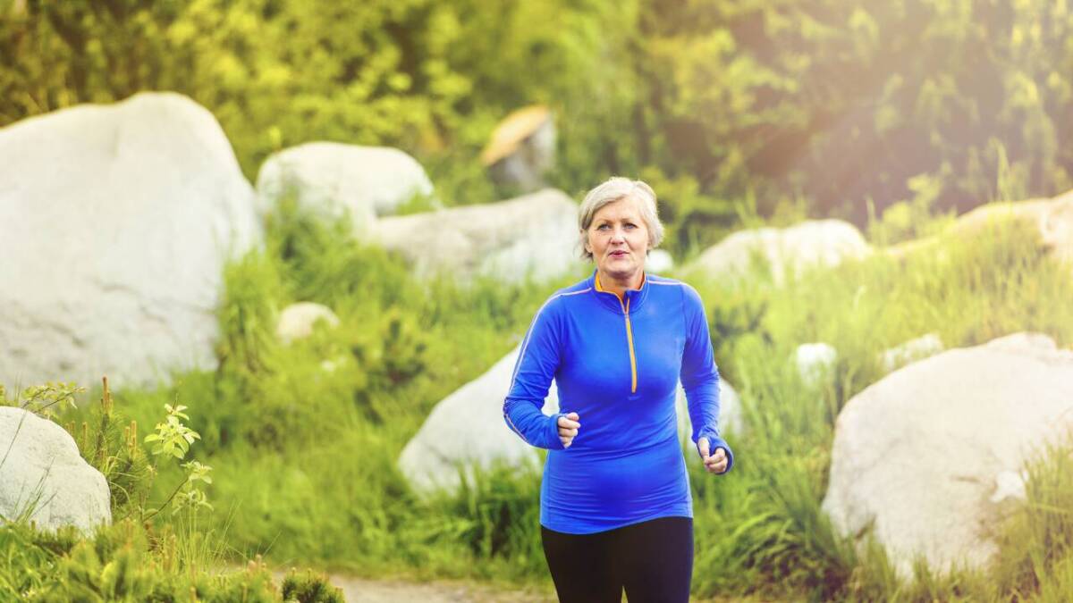 How to Manage Menopause Symptoms While Running - The Mother Runners