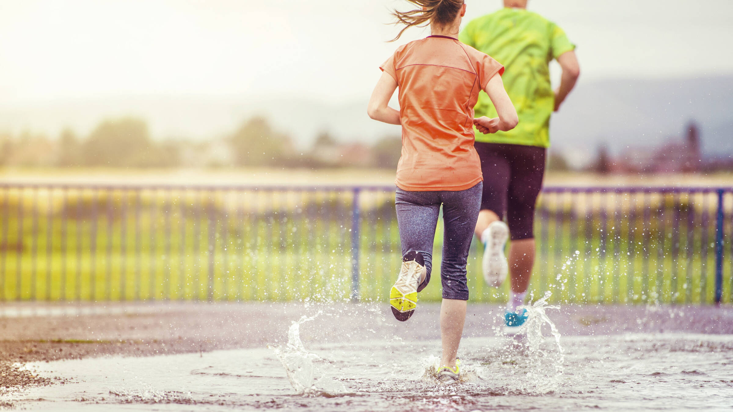 How to Adapt to Racing in Bad Weather - The Mother Runners